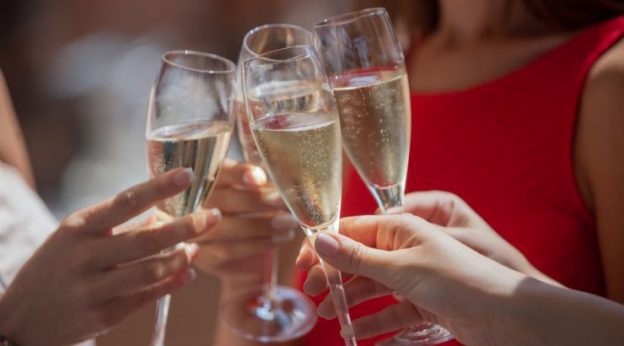 ¿Caduca el cava? ¿Cuál es su fecha de caducidad?